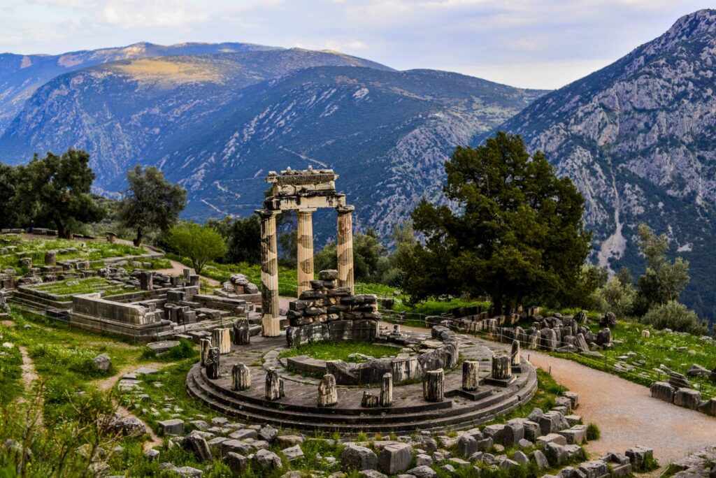 ΔΕΚΑΤΗ ΕΒΔΟΜΗ ΕΚΠΟΜΠΗ ΓΡΗΓΟΡΙΟΥ ΚΑΣΤΑΜΟΝΙΤΗΣ Α-ΔΕΛΦΟΣ ΔΕΛΦΟΙ —ΕΙΣ ...
